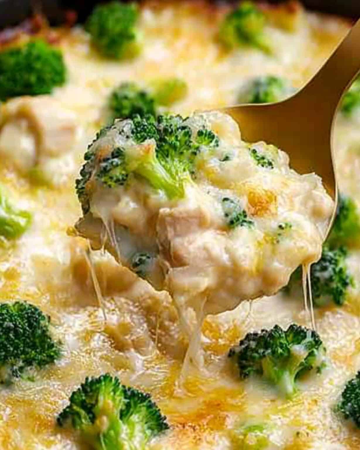 One Pot Cheesy Chicken Broccoli and Rice Casserole Recipe - YummyHere