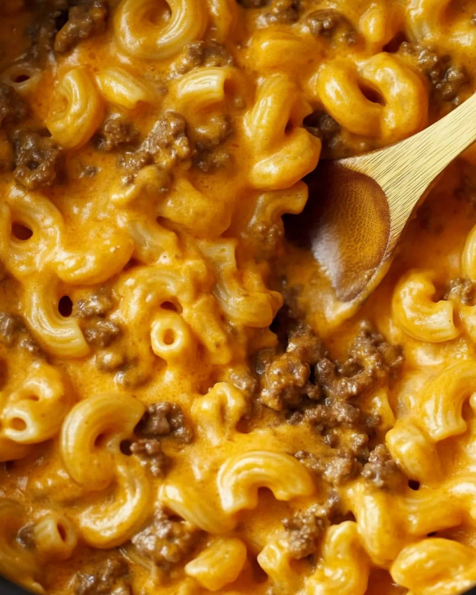 Beefaroni Recipe - YummyHere